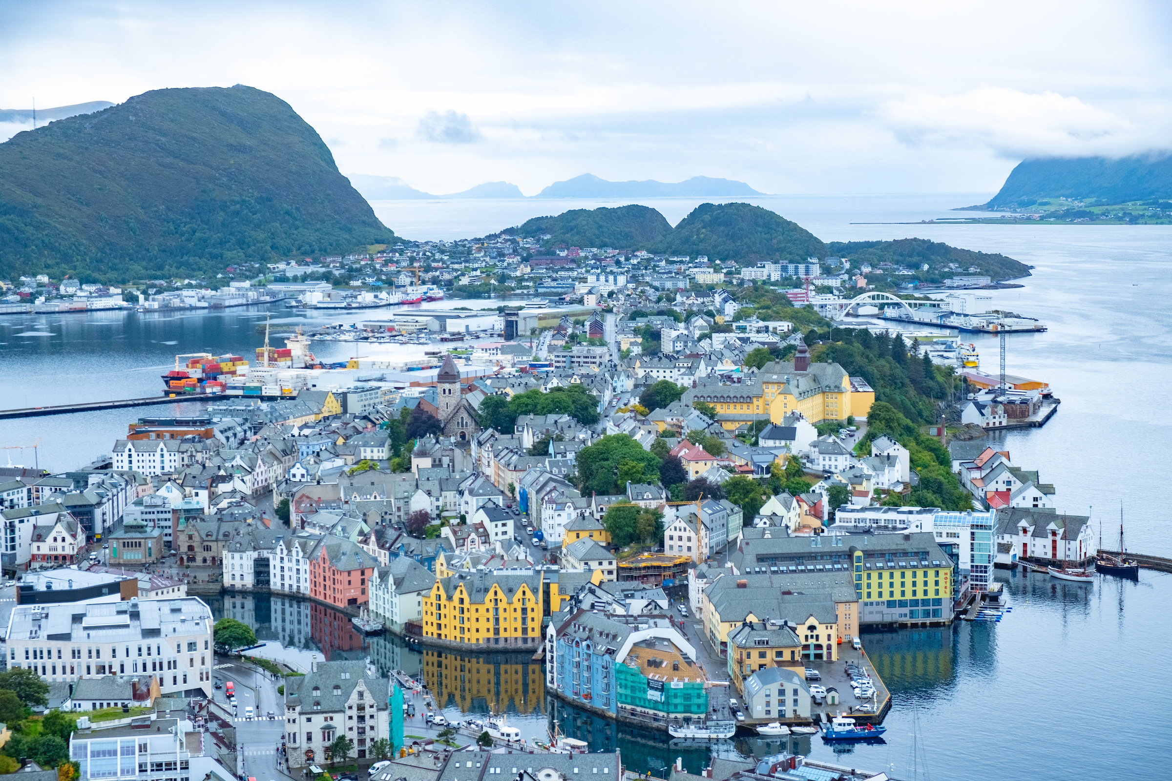 Visite guidée de la ville d'Ålesund | Travel Guide